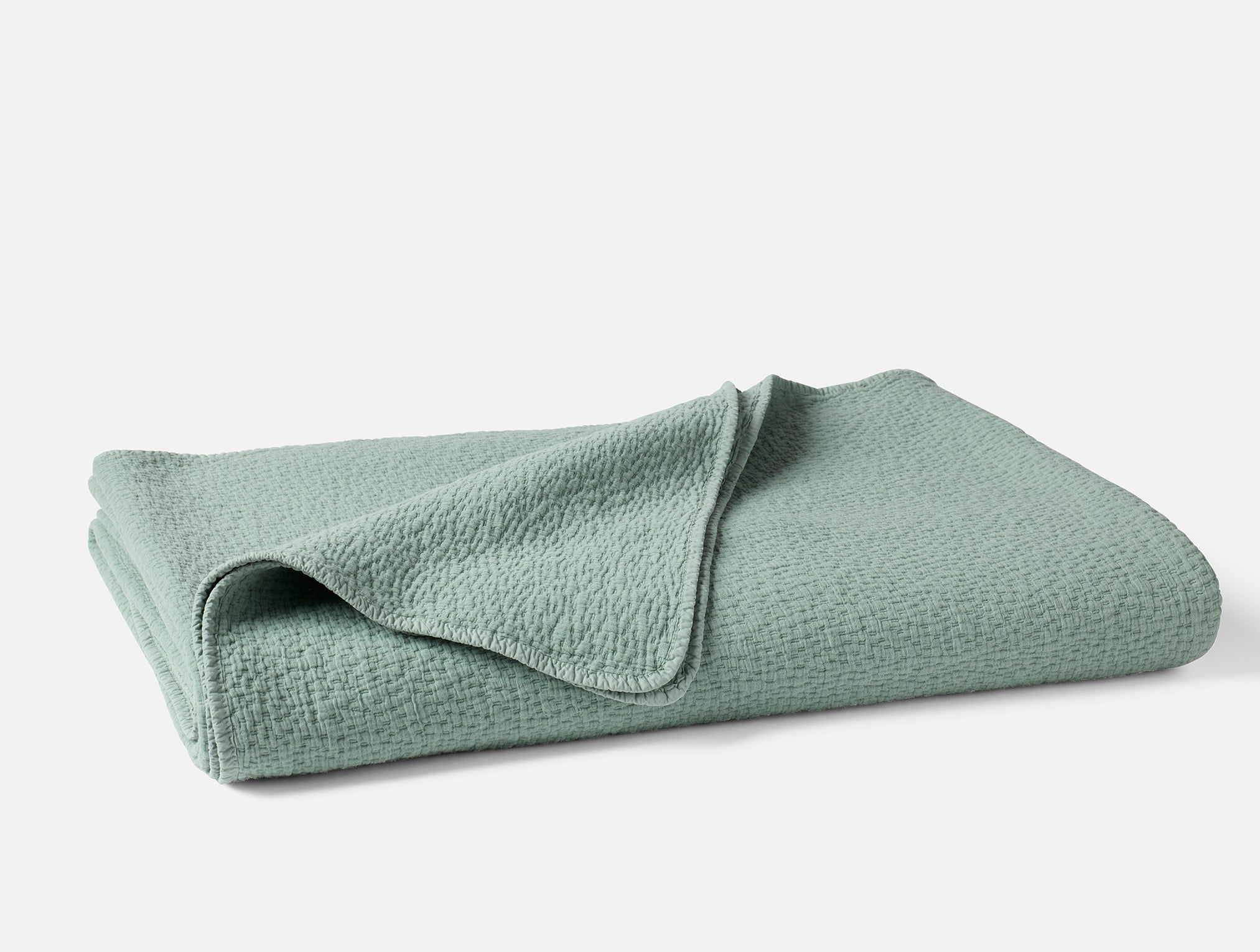 Cascade Organic Matelasse Coverlet – Coyuchi